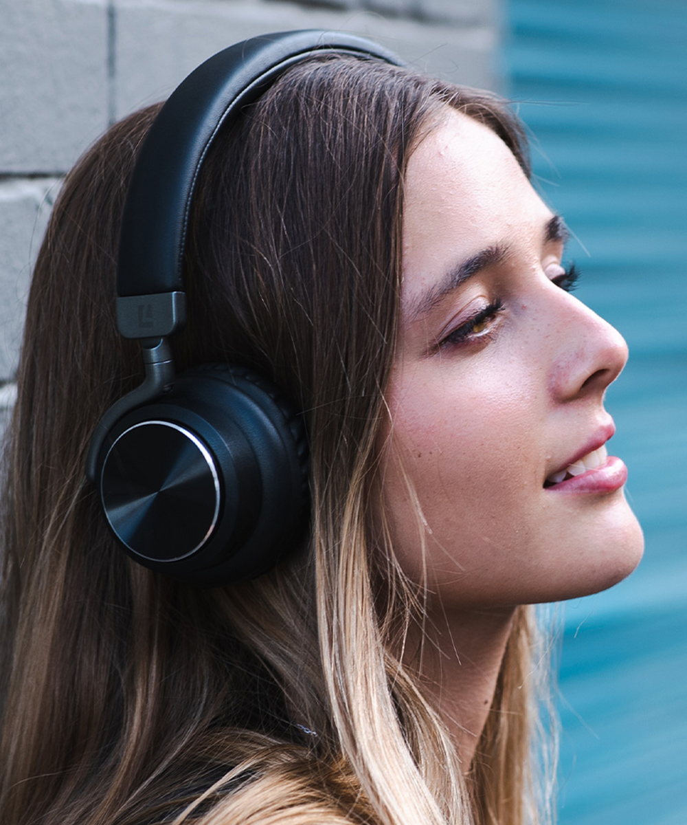 The Crest Company - Enhancing Digital Lifestyle